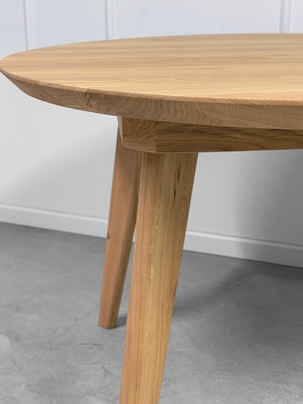 Grande Rotondo II Quercio – rozkładany – LOFTYA Furniture